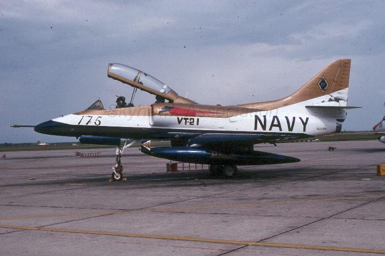 VT-21 | The Skyhawk Association