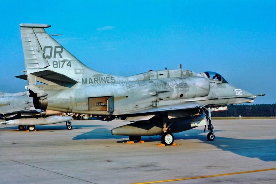 VMA-322 | The Skyhawk Association